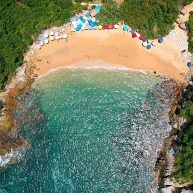 Playa El Arrocito en Santa María Huatulco